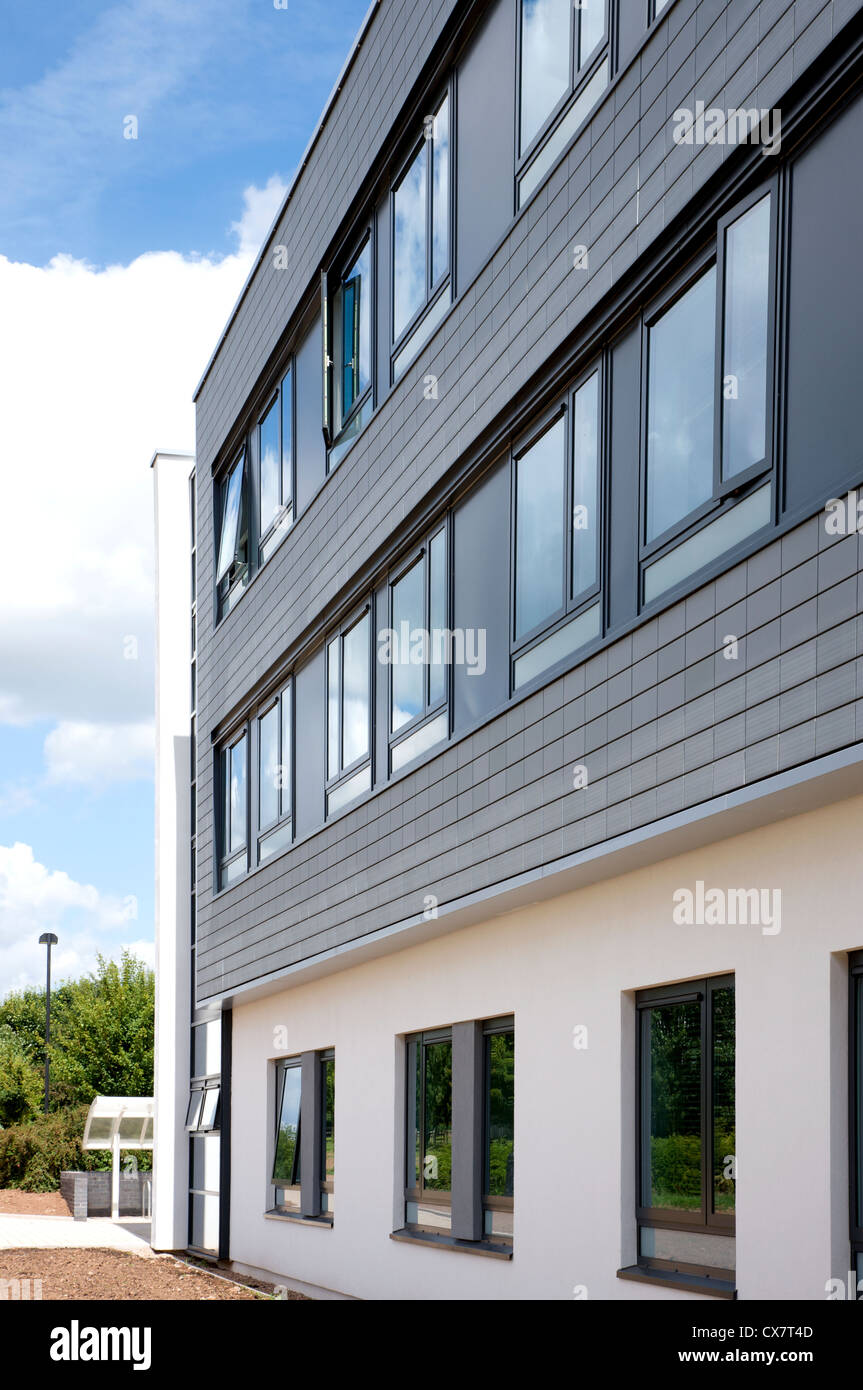 Warwick university uk campus hi-res stock photography and images - Alamy