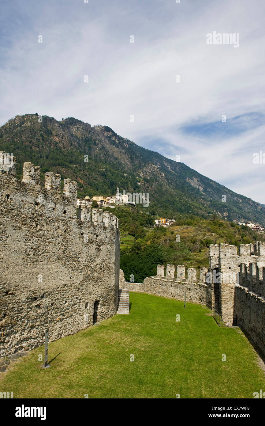 Italy, Lombardy, Valtellina, Grosio, Castello Nuovo Stock Photo - Alamy