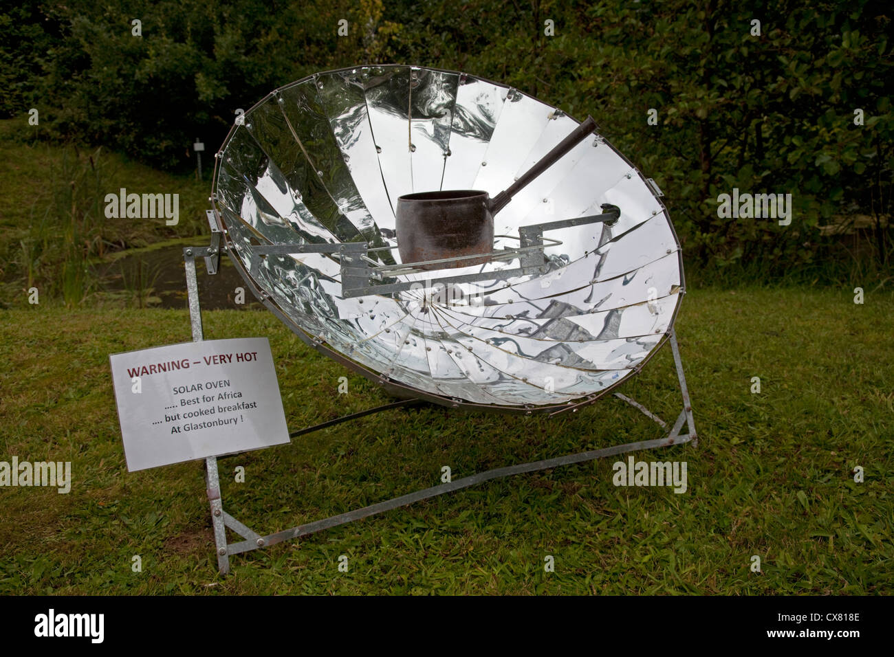 Parabolic solar cooker hi-res stock photography and images - Alamy