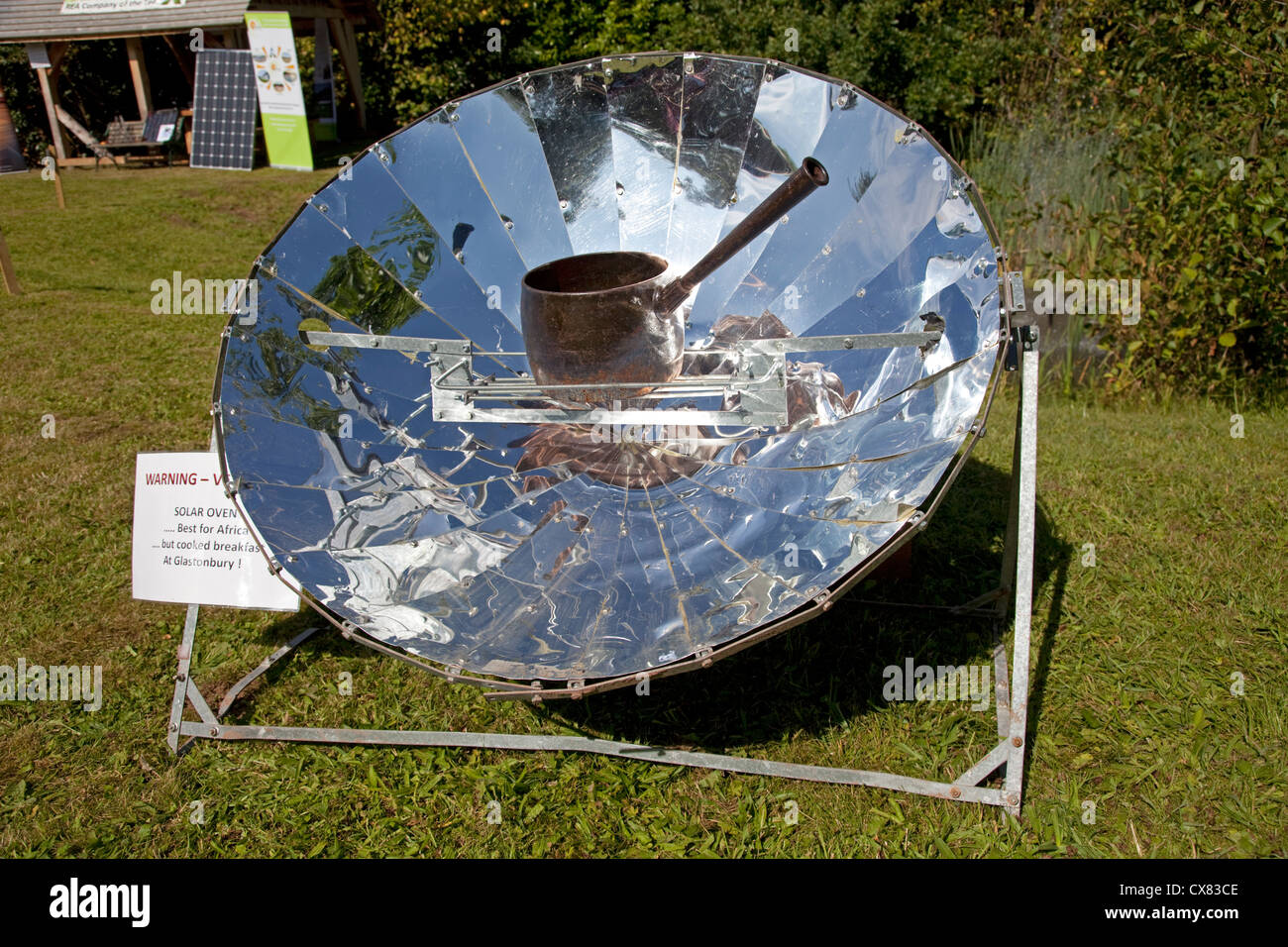 Solar parabolic reflector hi-res stock photography and images - Alamy