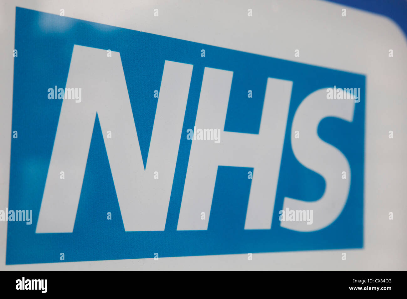 Nhs logo uk hi-res stock photography and images - Alamy