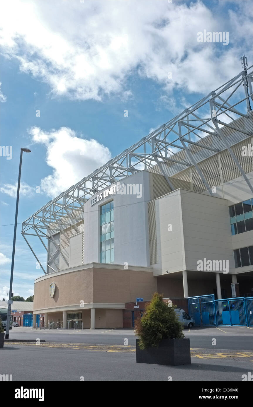 Leeds football hi-res stock photography and images - Alamy