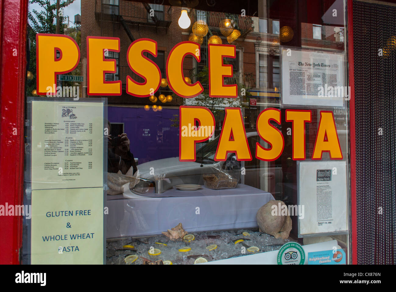 Pesce pasta store hi-res stock photography and images - Alamy