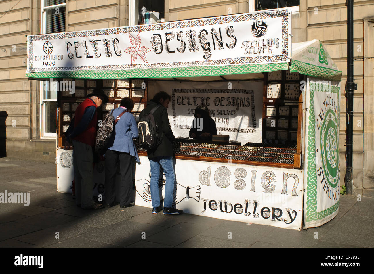 High street market trader hi-res stock photography and images - Alamy