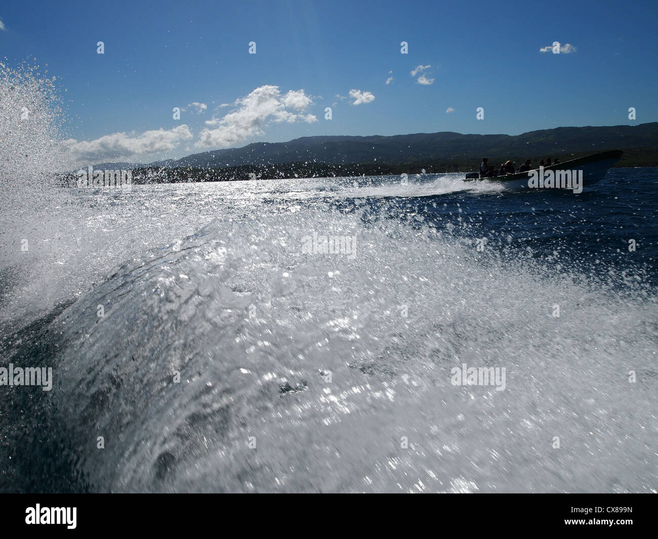 A spraying sea Stock Photo - Alamy