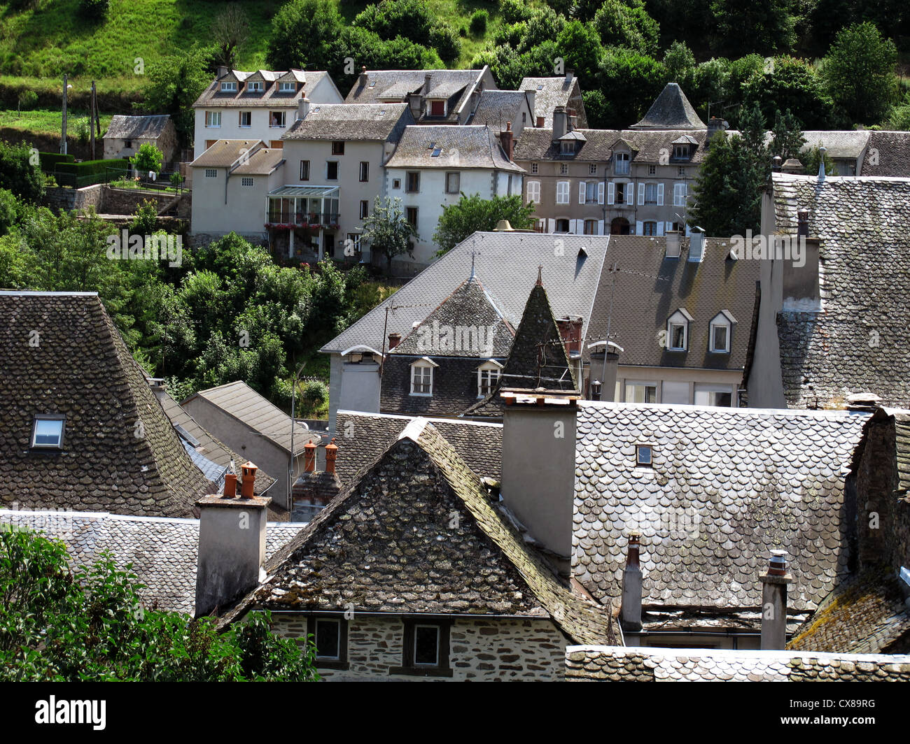 Flagstone roof hi-res stock photography and images - Alamy