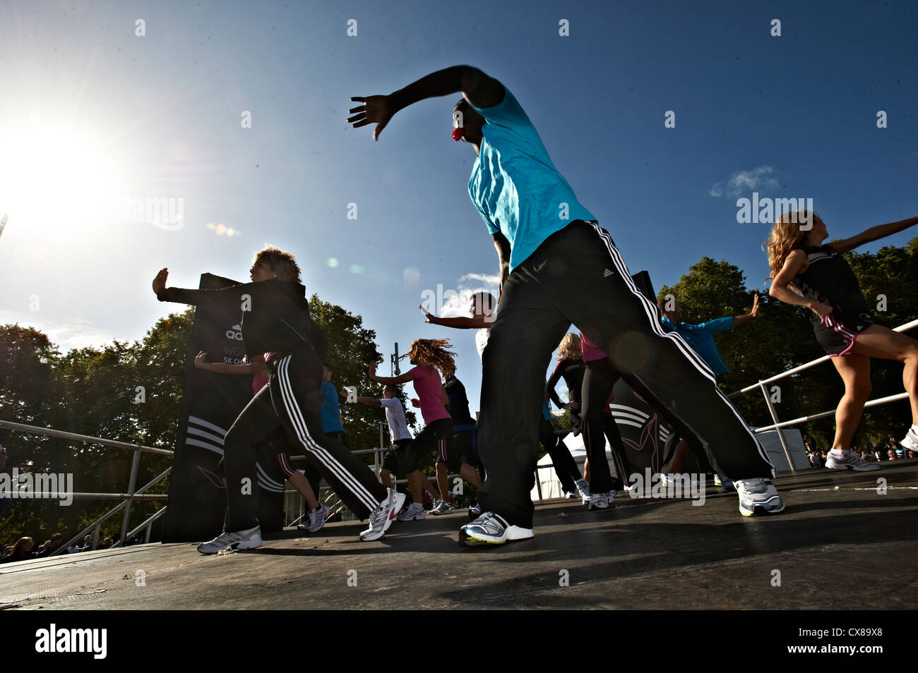 Keep fit dance hi-res stock photography and images - Alamy