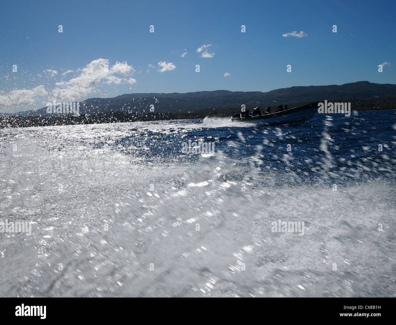 A spraying sea Stock Photo - Alamy