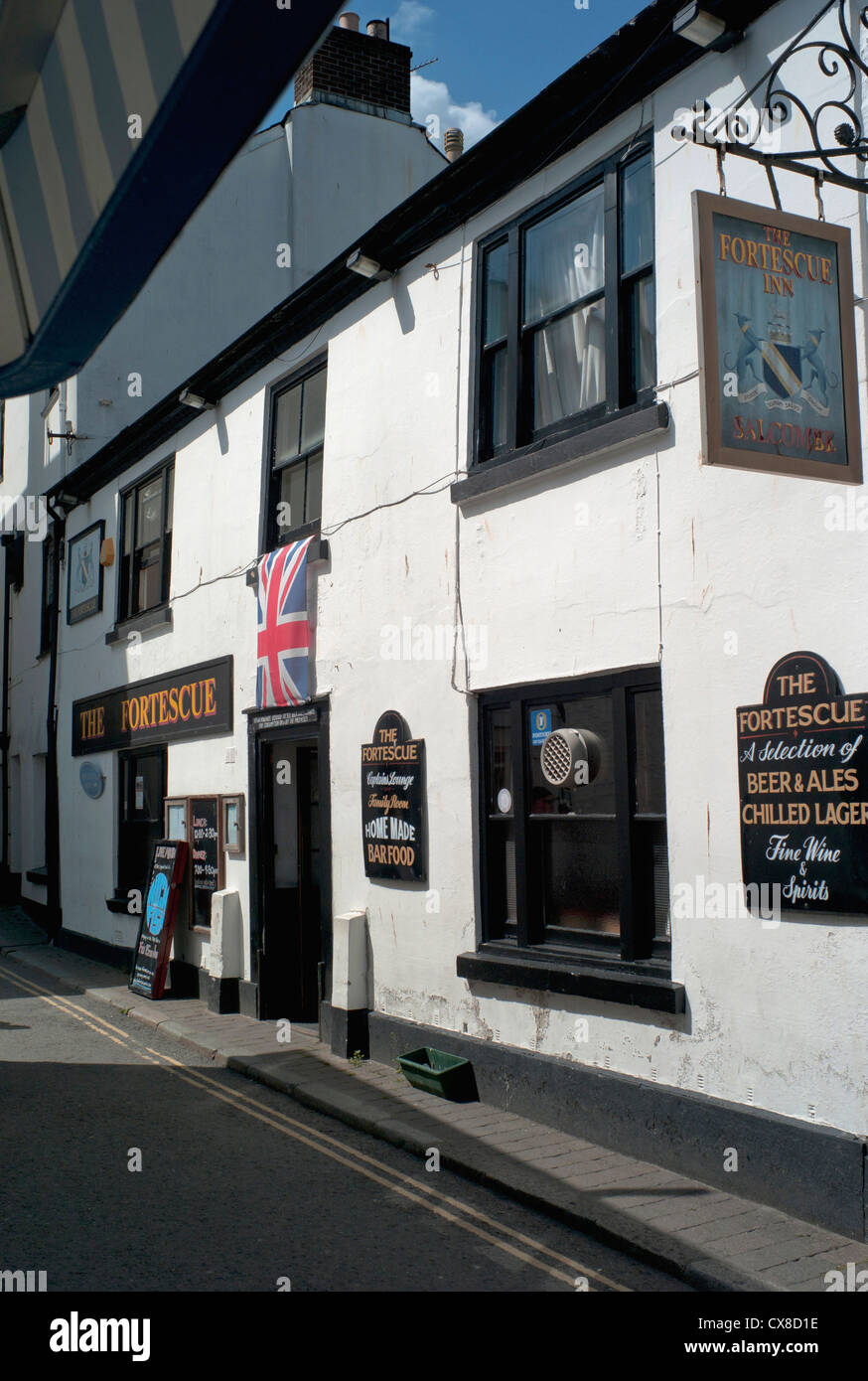 the fortescue pub at salcombe north beach devon england uk Stock Photo ...