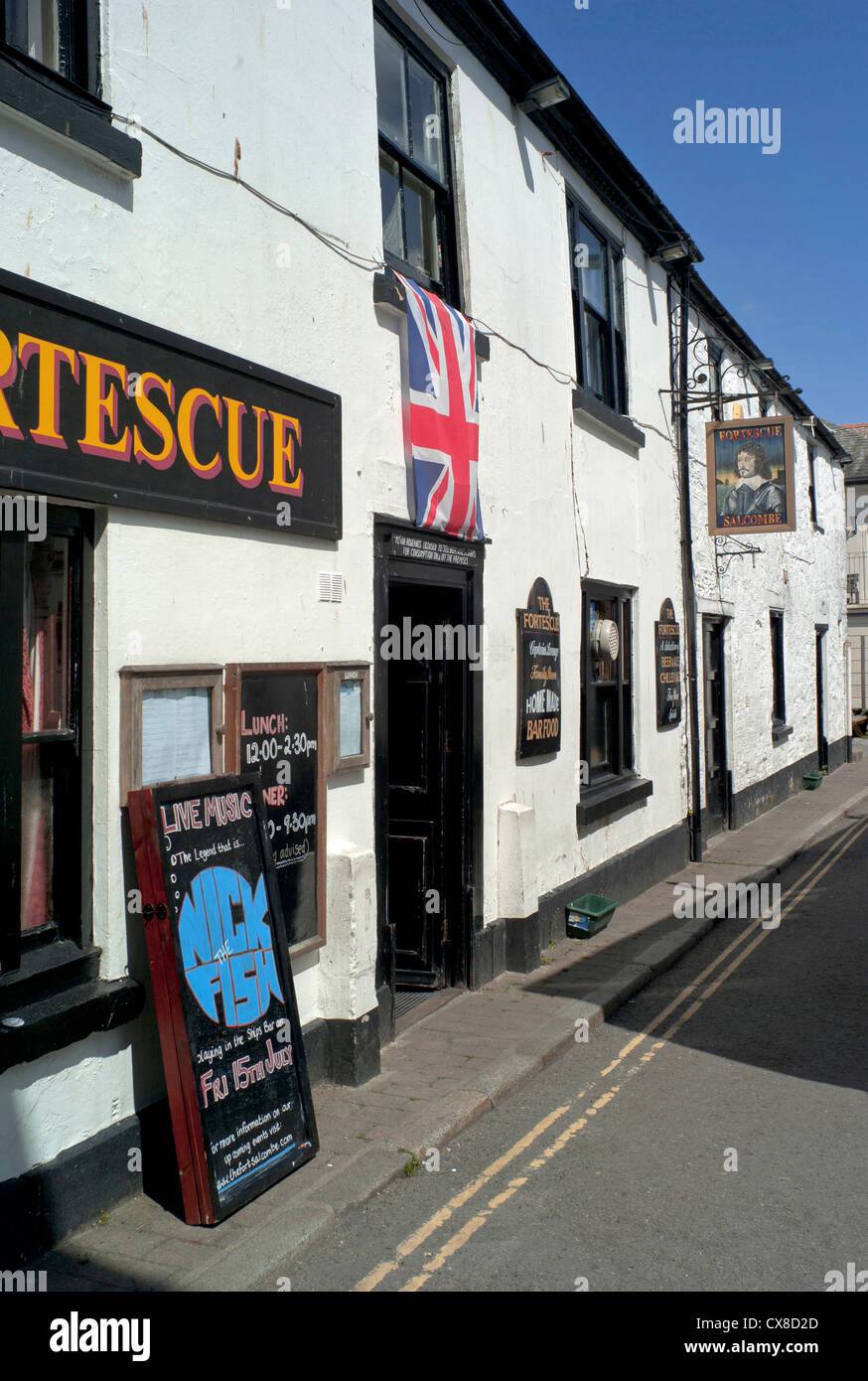 the fortescue pub at salcombe north beach devon england uk Stock Photo ...