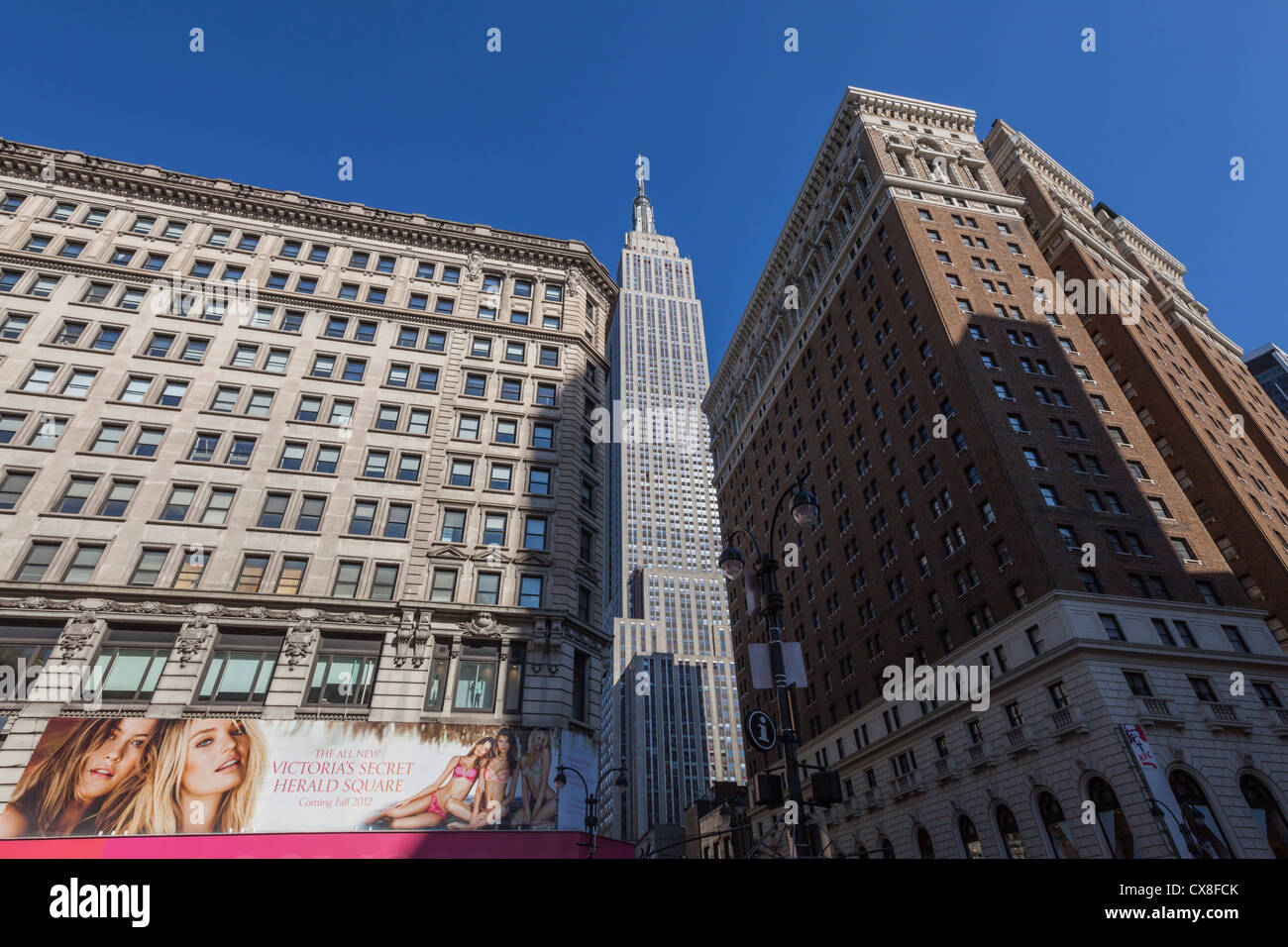Empire state building manhattan hi-res stock photography and images - Alamy