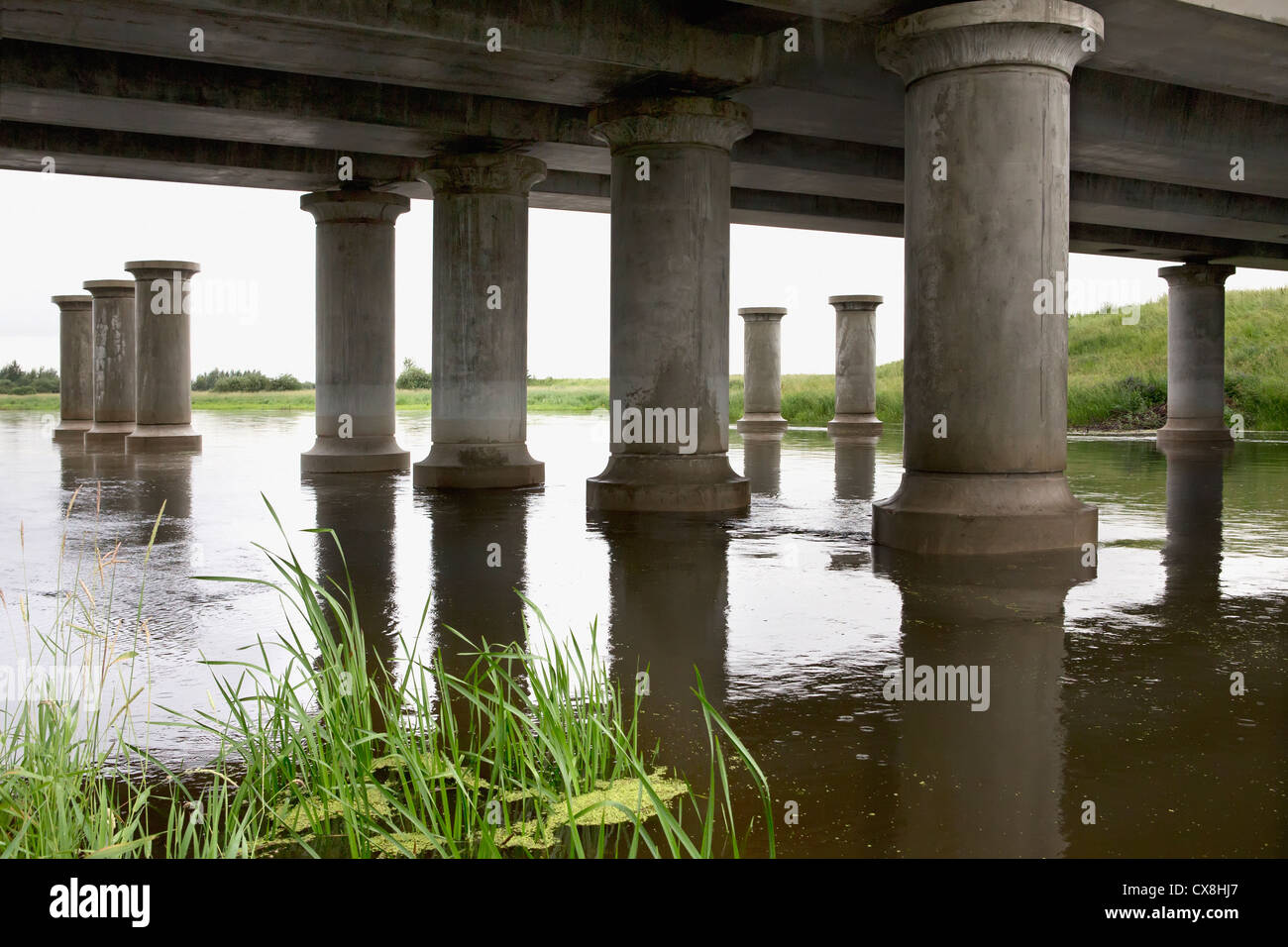 Concrete columns support structure hi-res stock photography and images ...