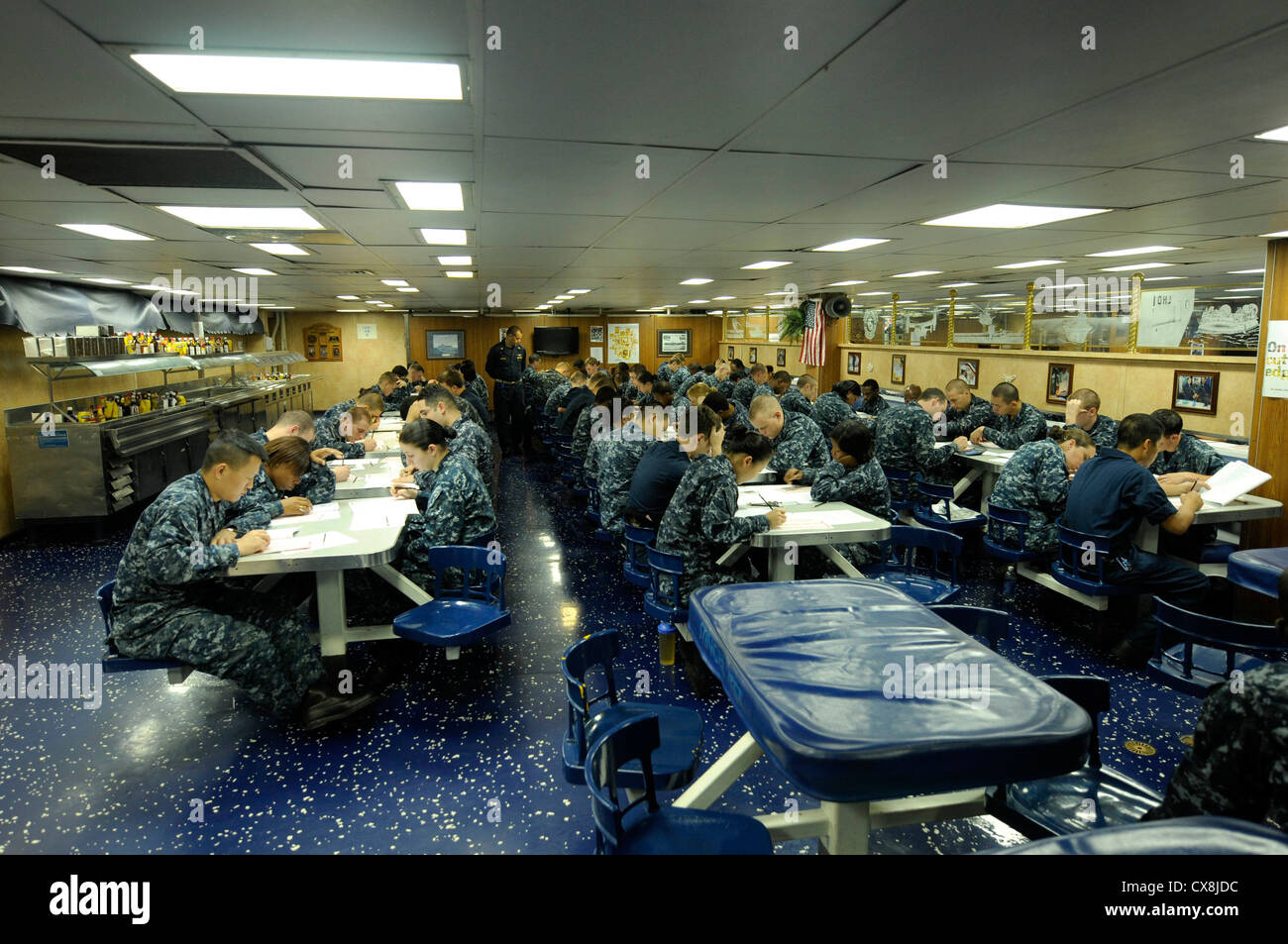 Sailors aboard the multi-purpose amphibious assault ship USS Wasp (LHD ...