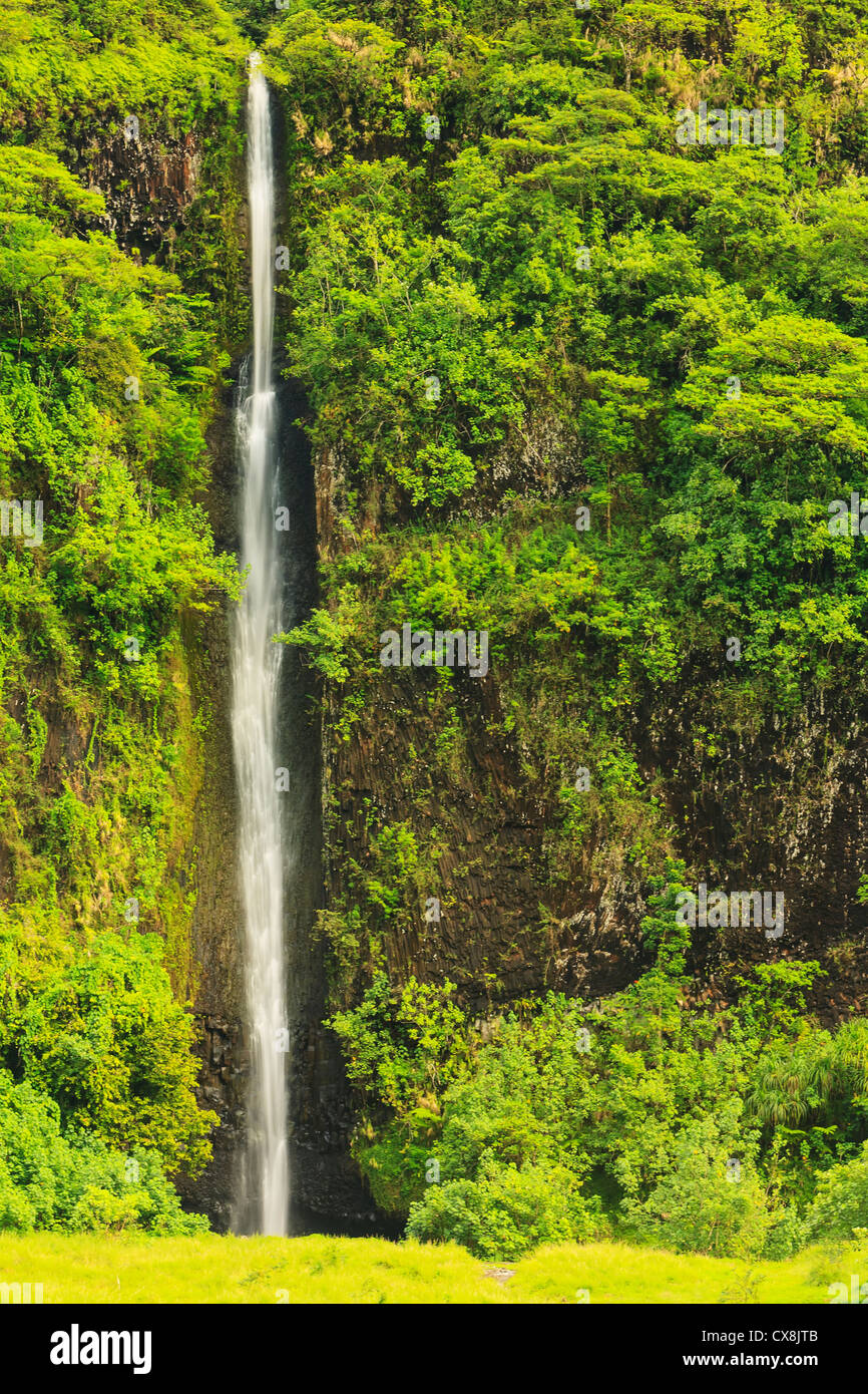 Faarumai Waterfall; Tahiti Nui Society Islands French Polynesia South ...