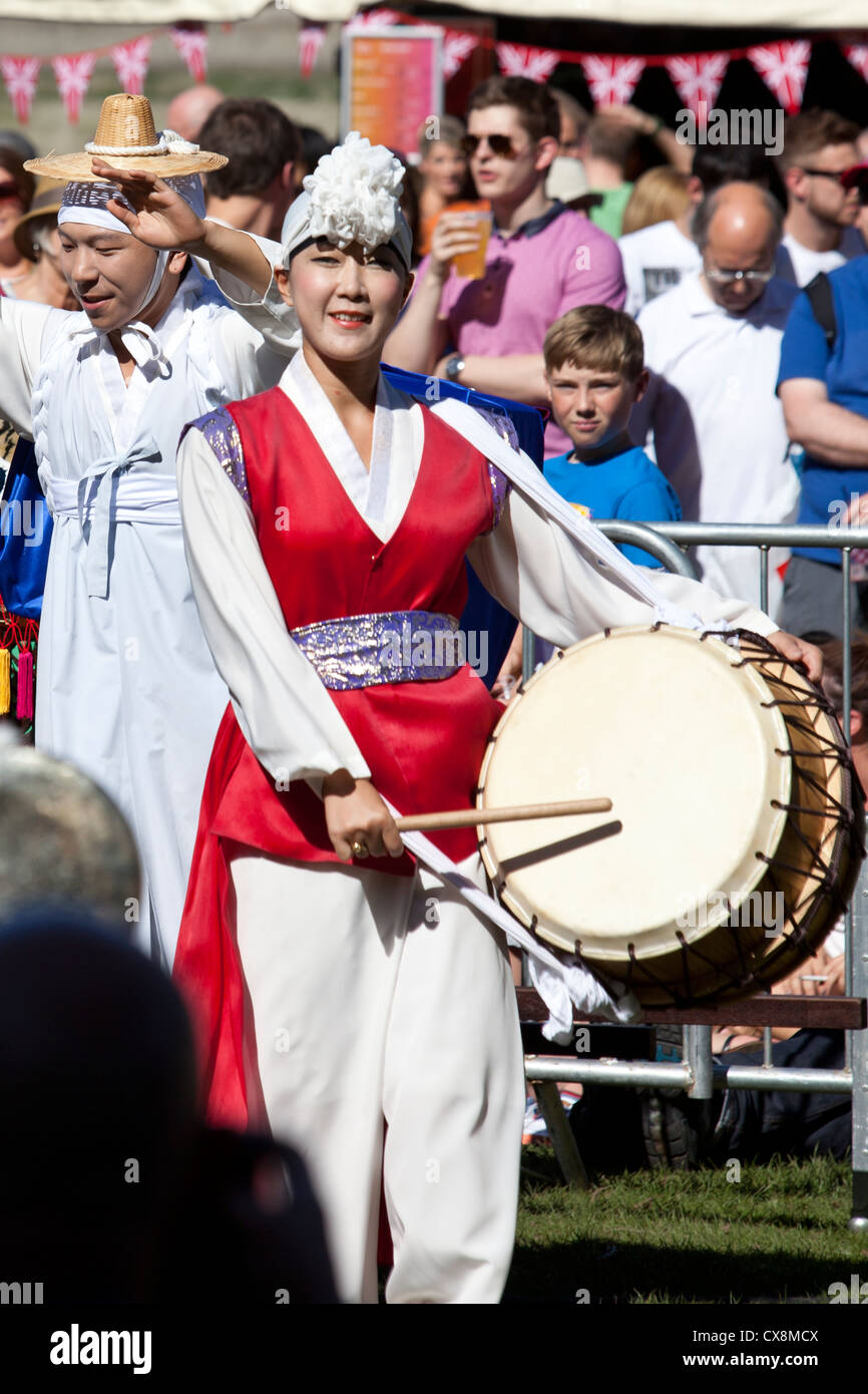Traditional Korean Wedding Demonstration & Stage Performance outside ...