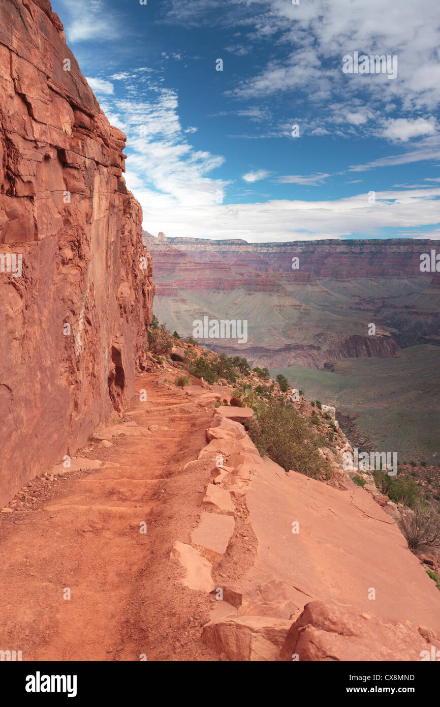 Narrow section of South Kaibab Trail in Grand Canyon, Arizona Stock ...