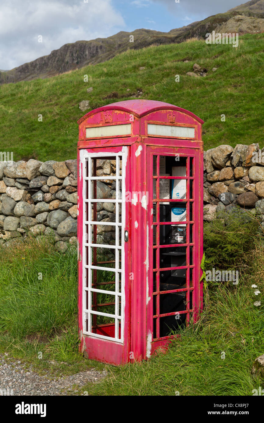 Red british telecom telephone box hi-res stock photography and images ...