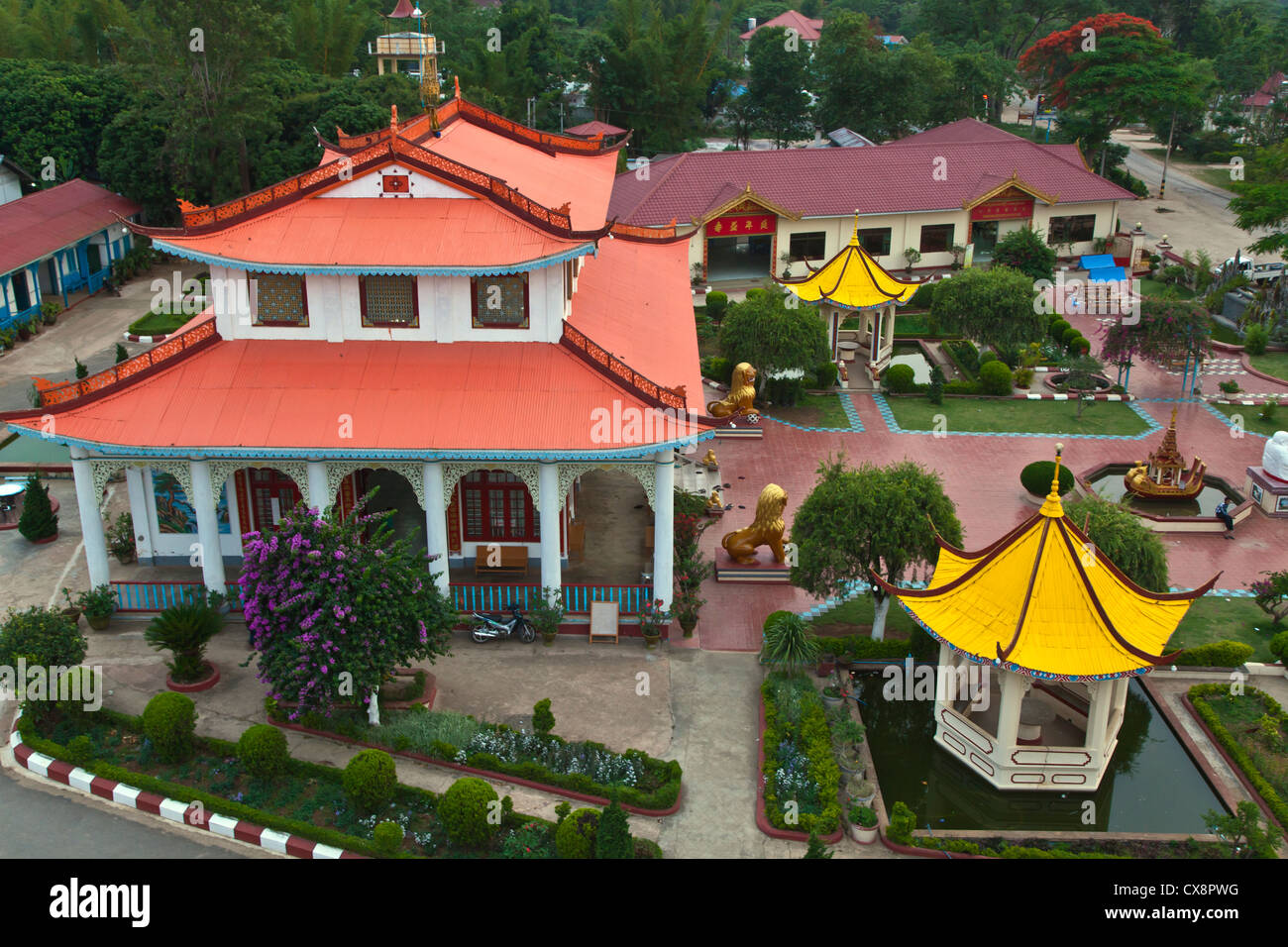The CHINESE TEMPLE in the town of PYIN U LWIN also known as MAYMYO ...