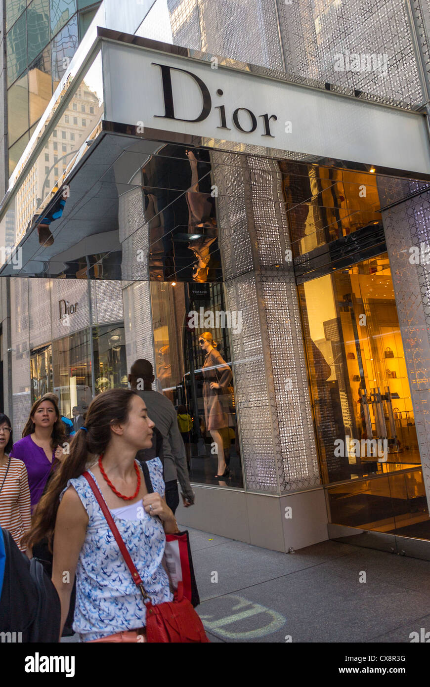 New York, NY, USA, People Window Shopping, Street Scenes, Luxury Shops ...