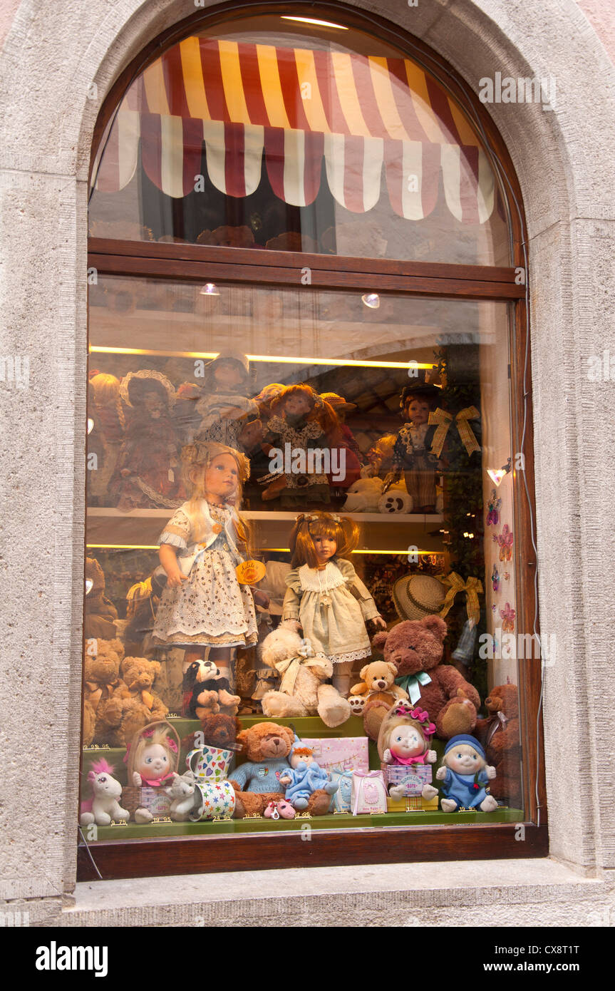 Toys shop hi-res stock photography and images - Alamy