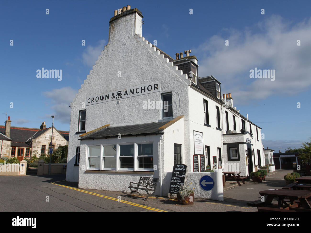 Crown and anchor tavern hi-res stock photography and images - Alamy