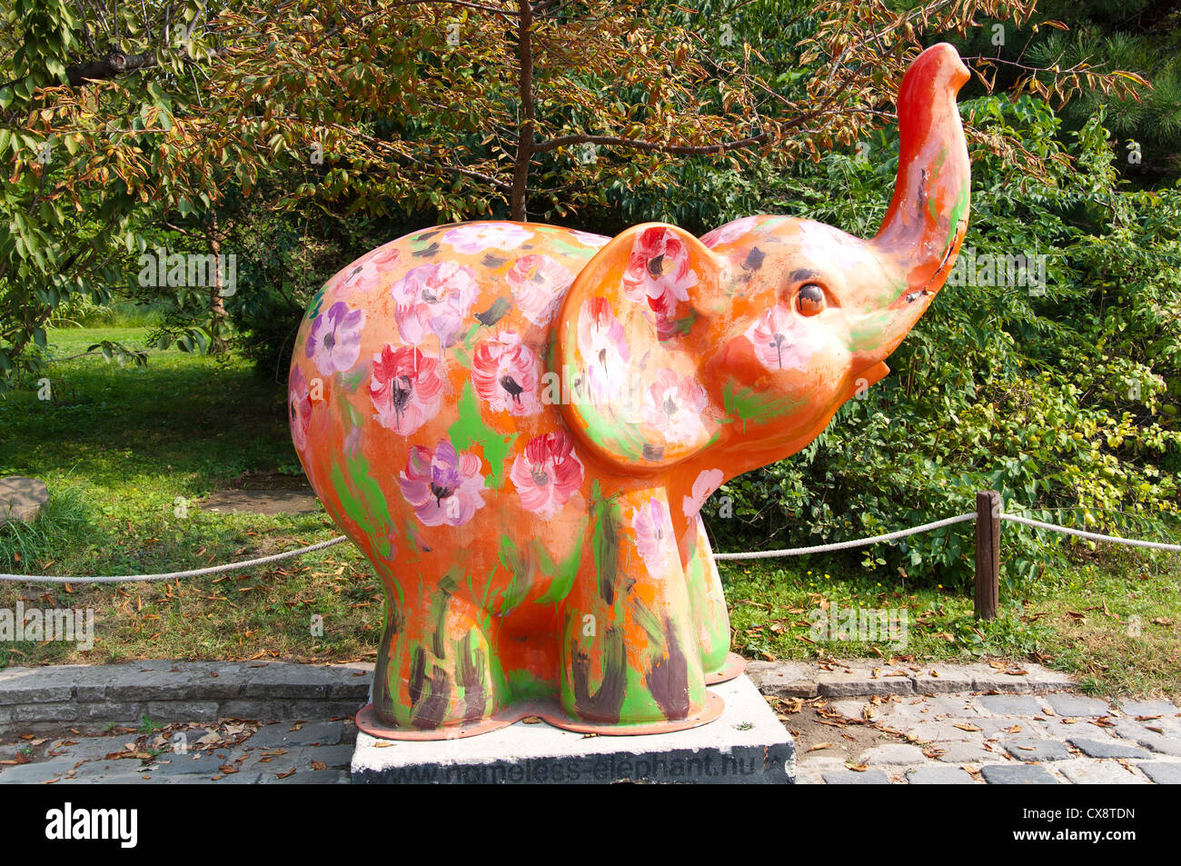 Colorful elephant hi-res stock photography and images - Alamy