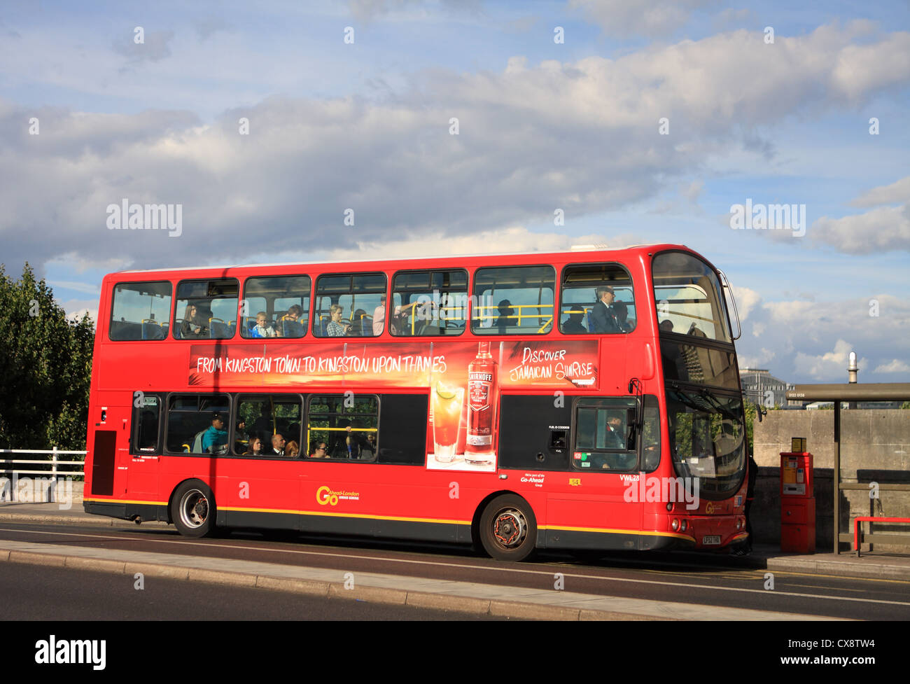 Side view london bus hi-res stock photography and images - Alamy
