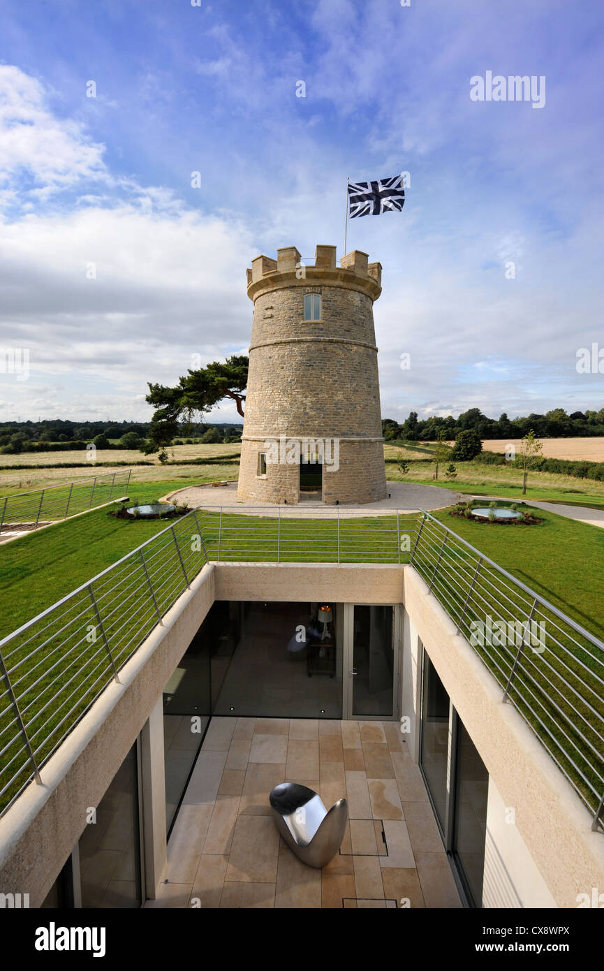 Modern folly hi-res stock photography and images - Alamy