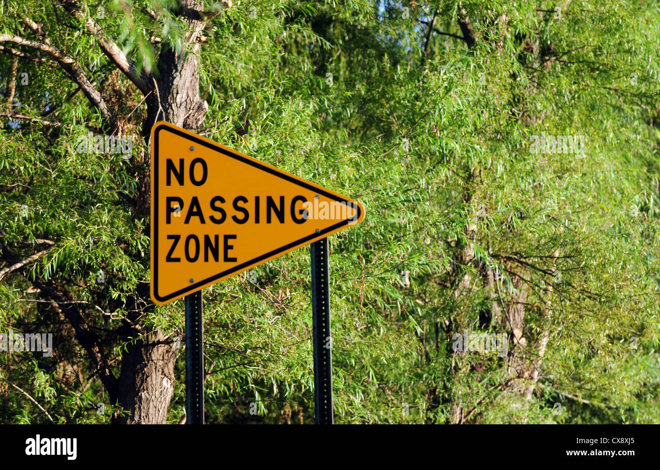 No passing zone sign hi-res stock photography and images - Alamy