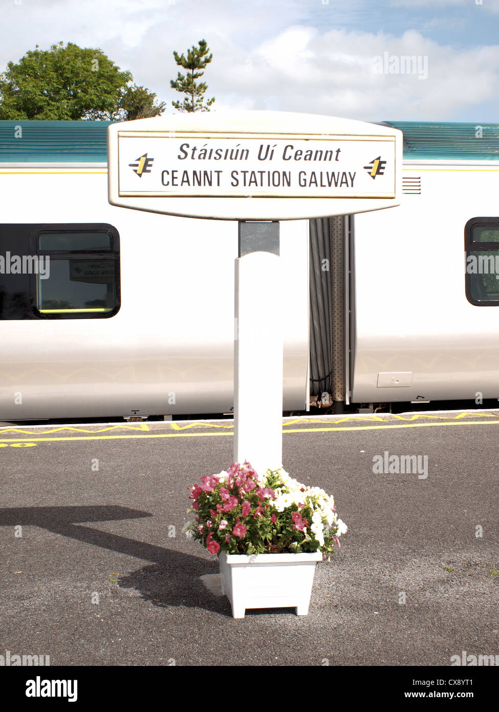 Irish Railways High Resolution Stock Photography and Images - Alamy