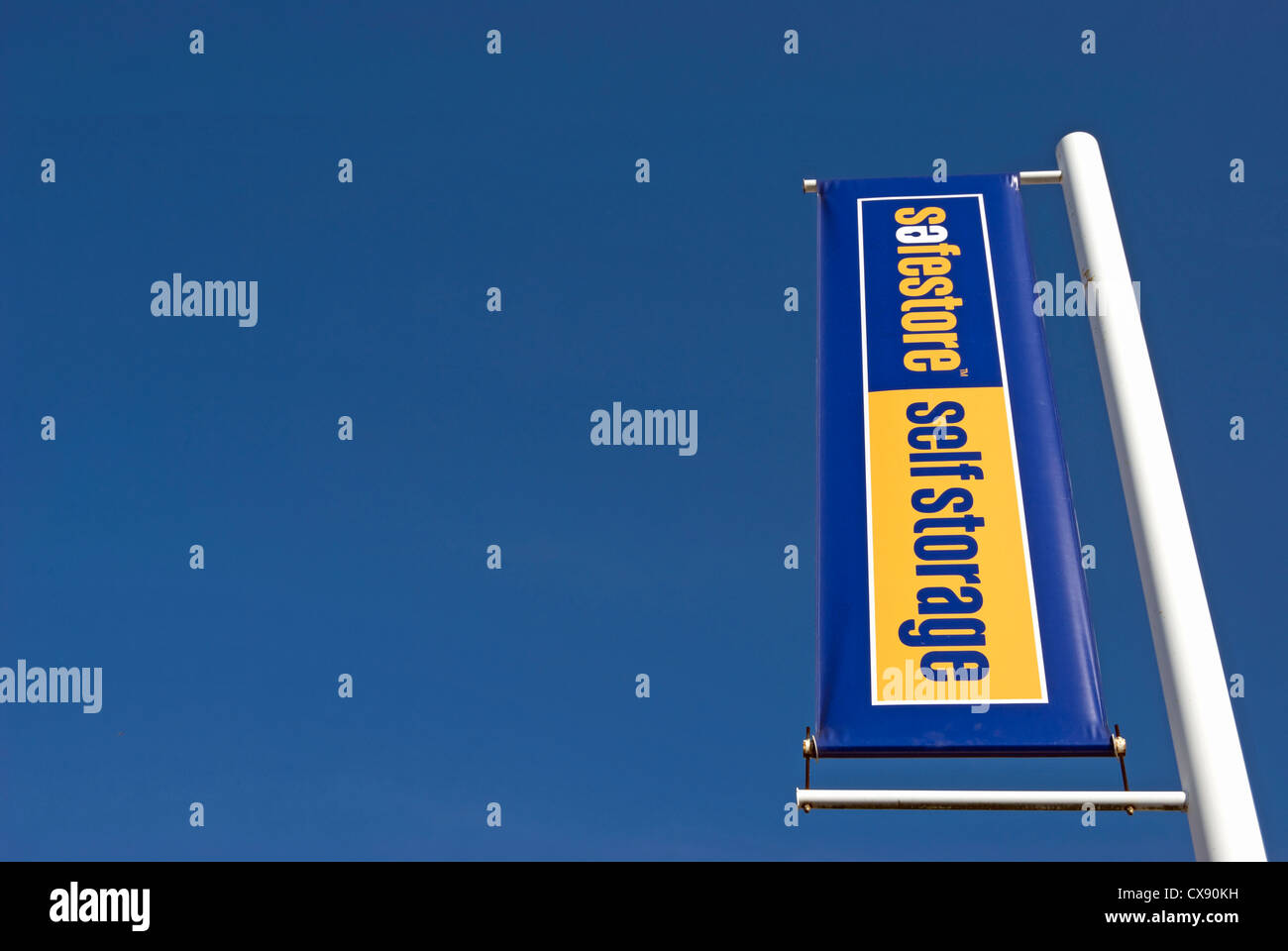 Safestore sign hi-res stock photography and images - Alamy
