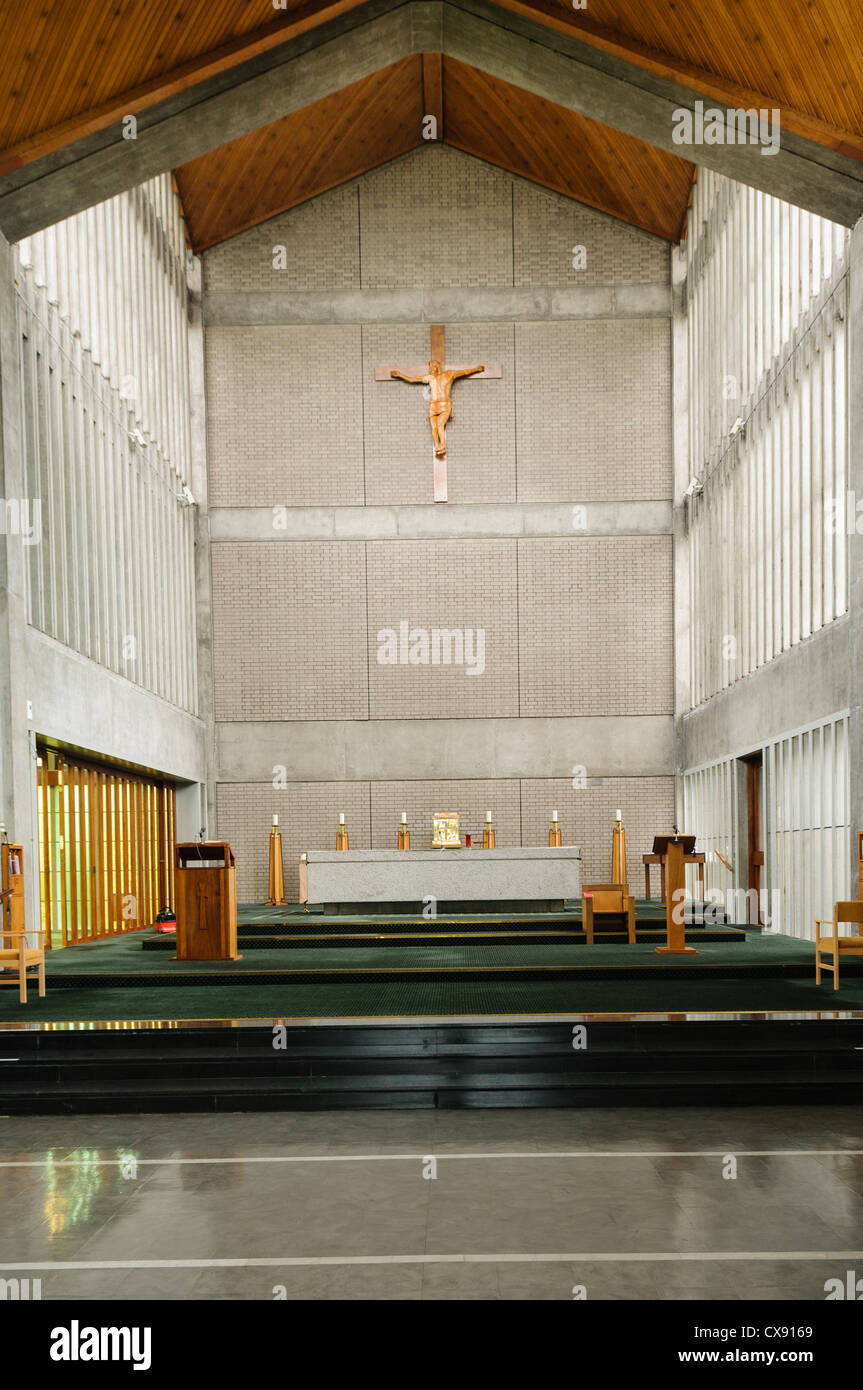 Modern Church Altar Stock Photos & Modern Church Altar Stock Images - Alamy