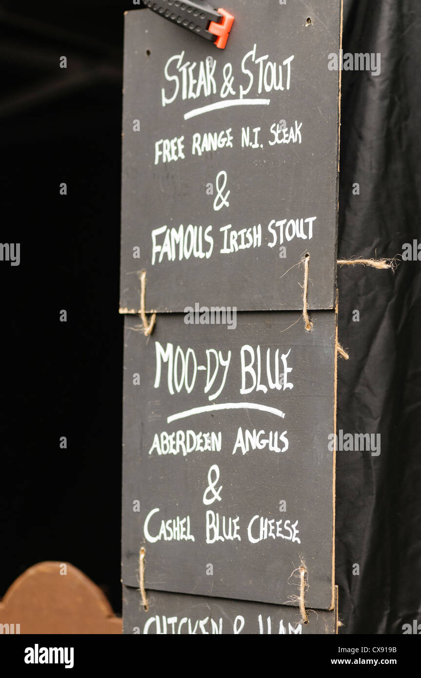 Pies selling hi-res stock photography and images - Alamy