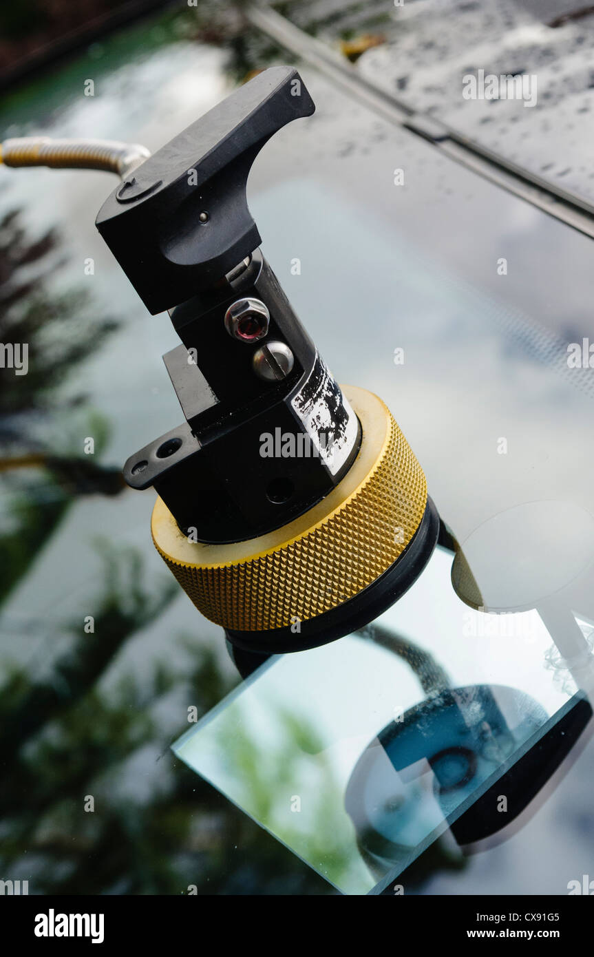 Windscreen repairs hi-res stock photography and images - Alamy