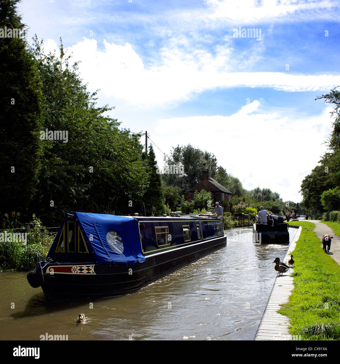 Colourful narrowboat using Glascote Locks on the Coventry Canal ...