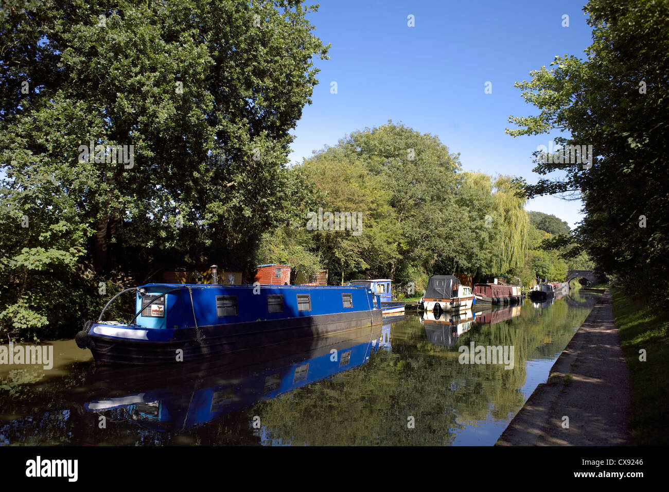 Boats on the Grand Union Canal, Warwickshire, England, UK, narrow, boat ...