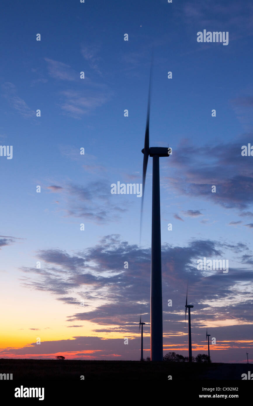 A group of wind turbines in west Texas seen at sunrise Stock Photo - Alamy