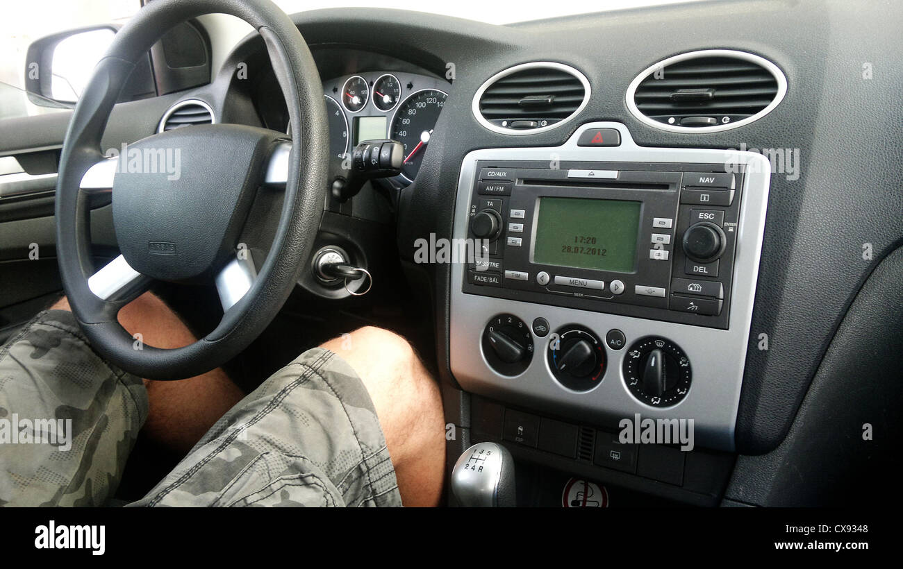 Car dashboard uk hi-res stock photography and images - Alamy