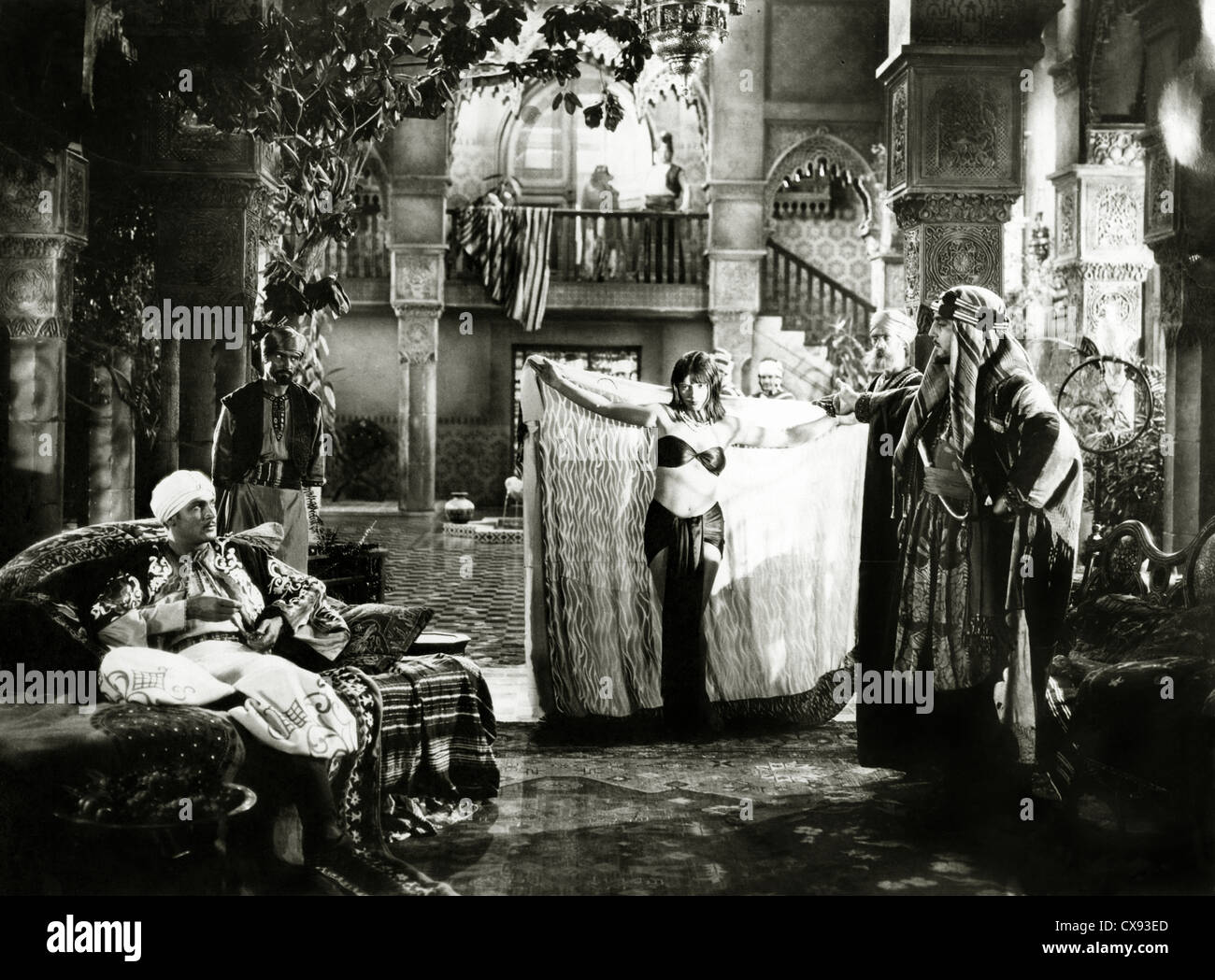 FAZIL (1928) Der Harem des Prinzen Fazil (ALT) El príncipe Fazil (ALT ...