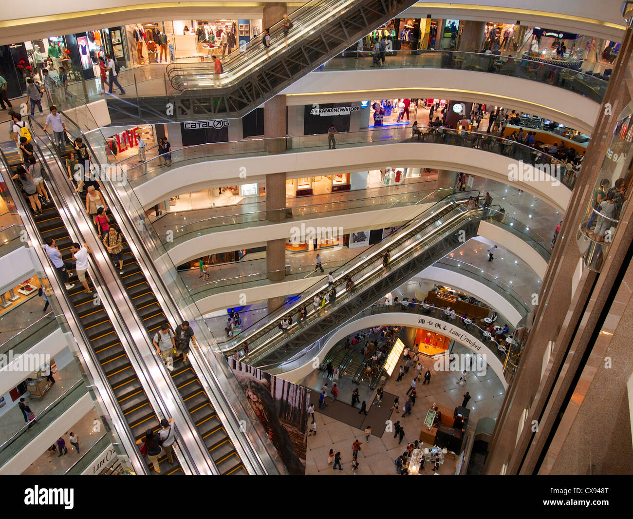 Times Square Shopping Centre in Causeway Bay Stock Photo - Alamy