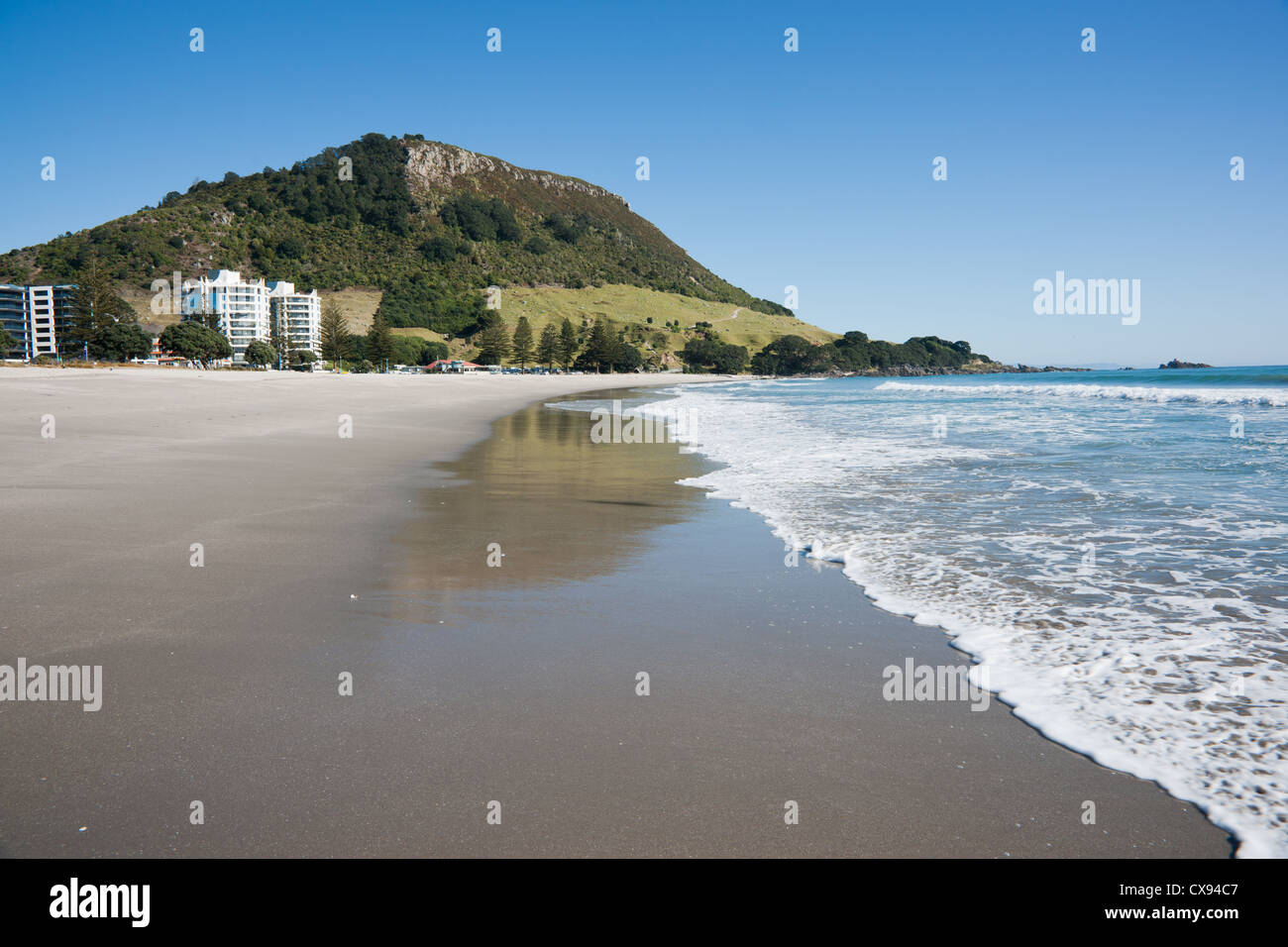 Mauao mountain hi-res stock photography and images - Alamy