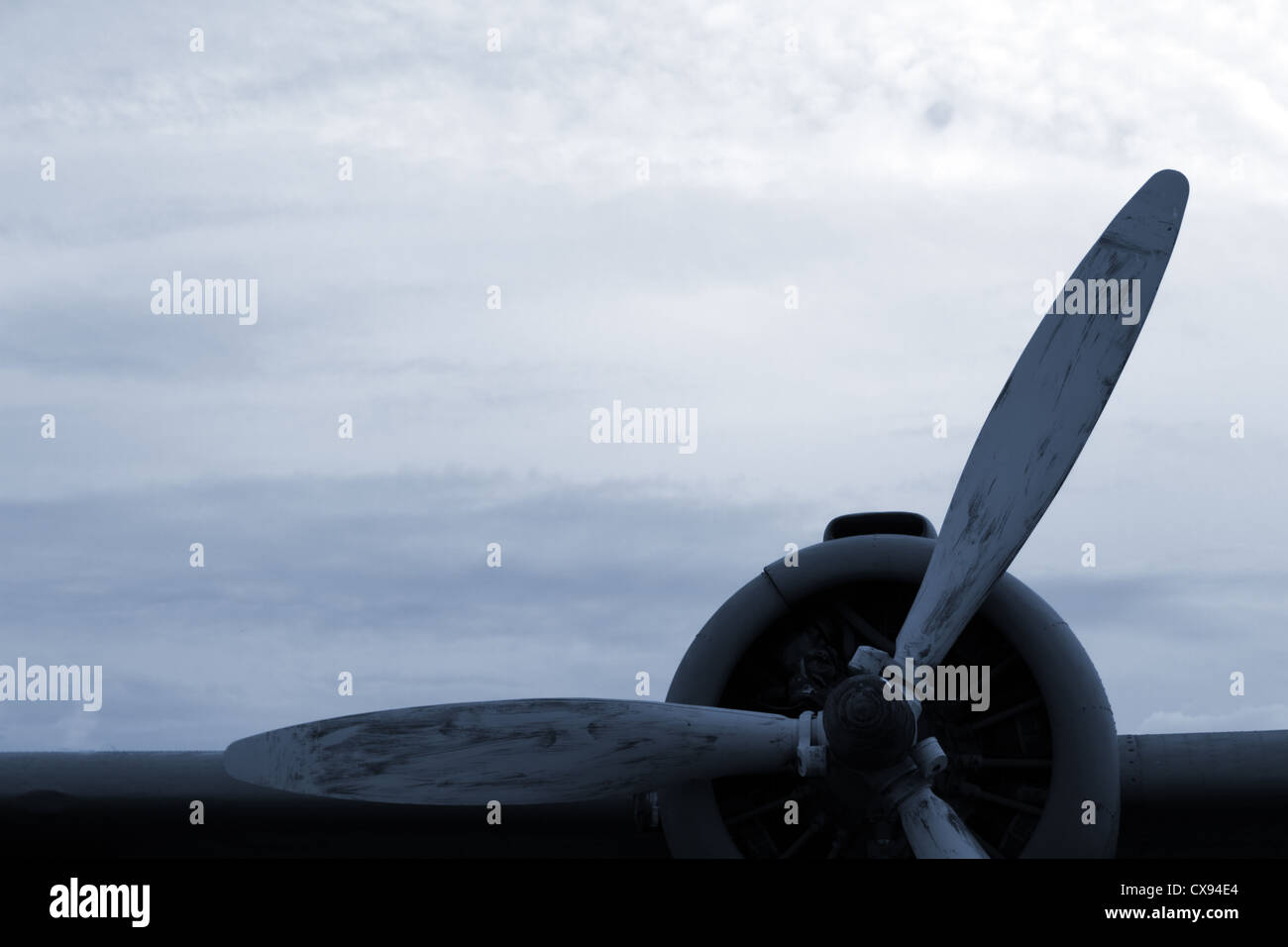 old propeller plane Stock Photo - Alamy