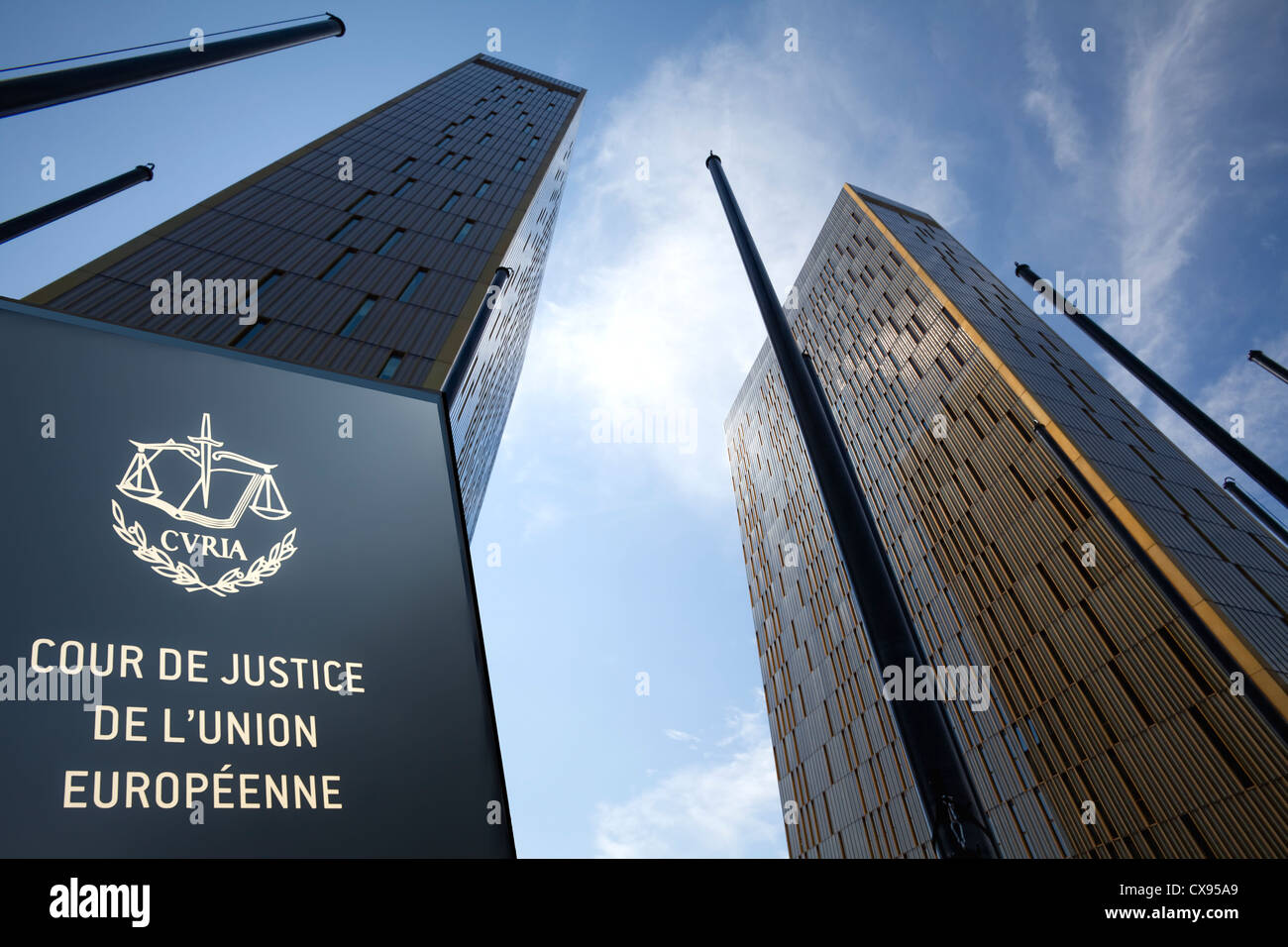 Two story office building hi-res stock photography and images - Alamy