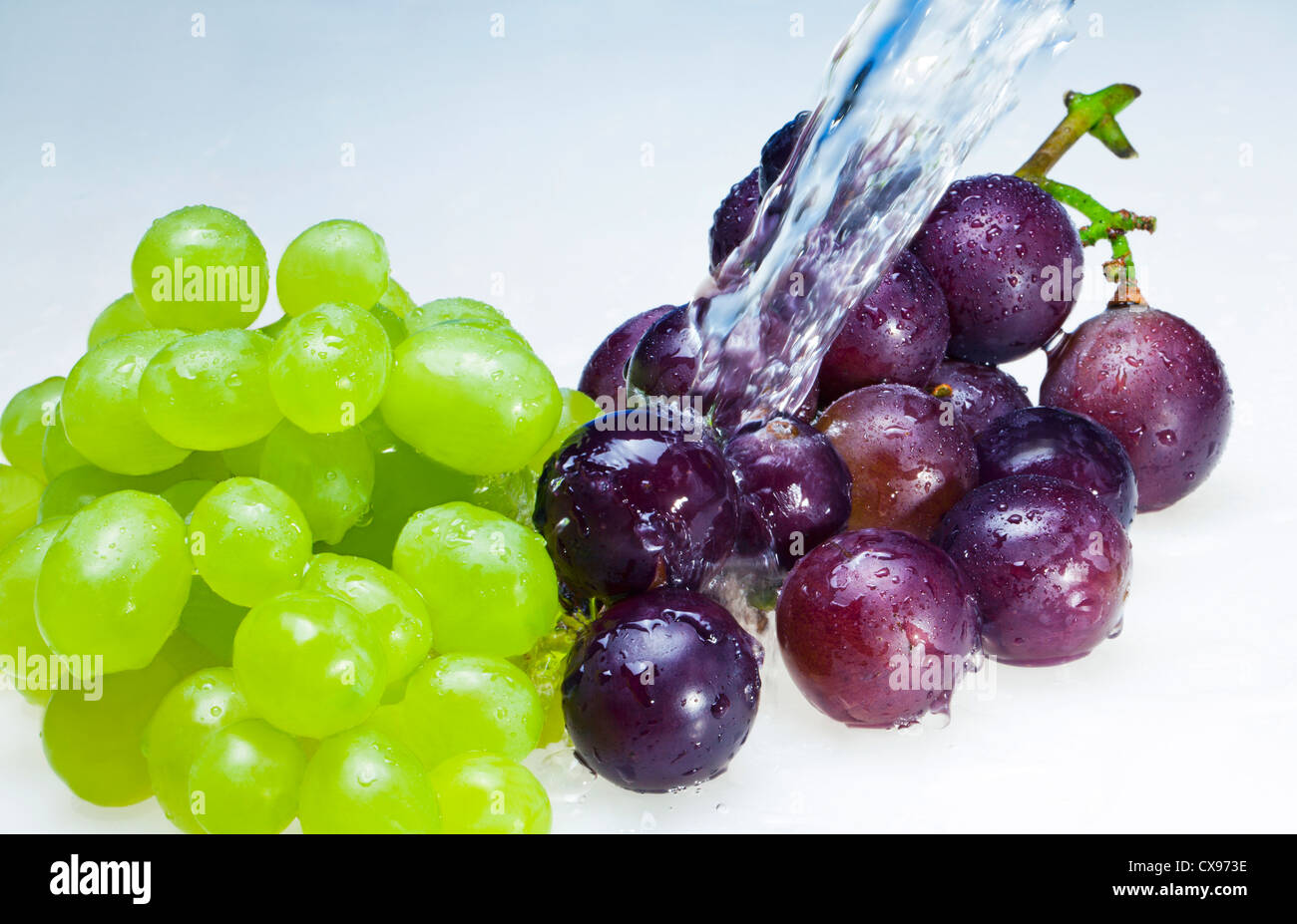 Splash grapes hi-res stock photography and images - Alamy