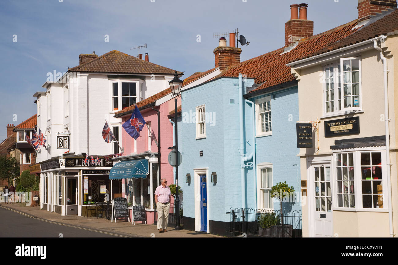 Colourful shops hi-res stock photography and images - Alamy