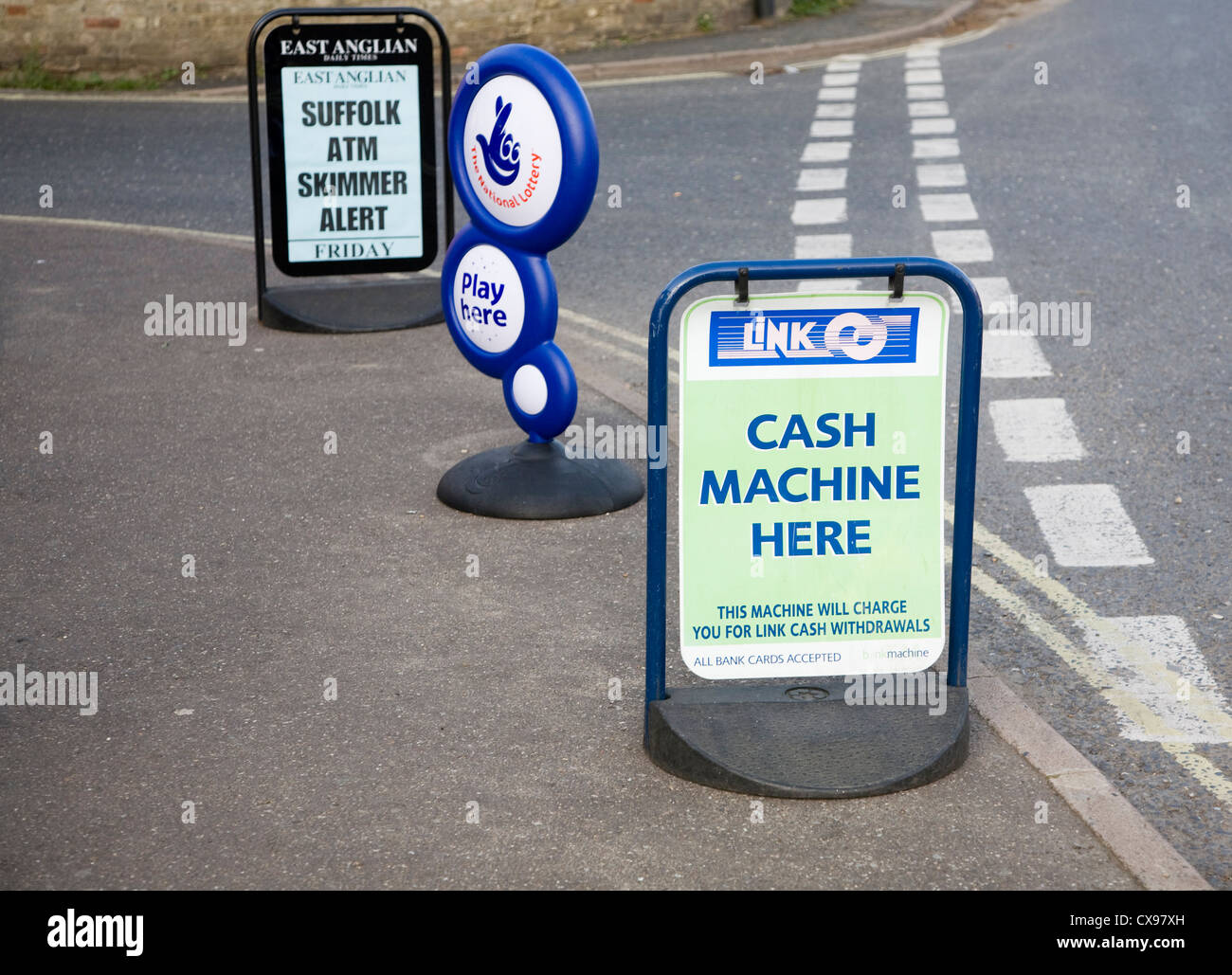 Warning ATM skimmer alert shop cash machine sign Stock Photo - Alamy