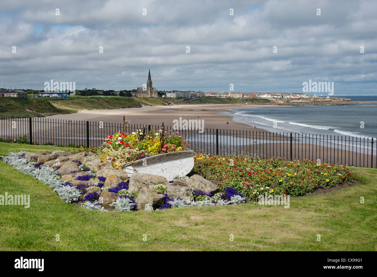 Longsands beach tynemouth hi-res stock photography and images - Alamy