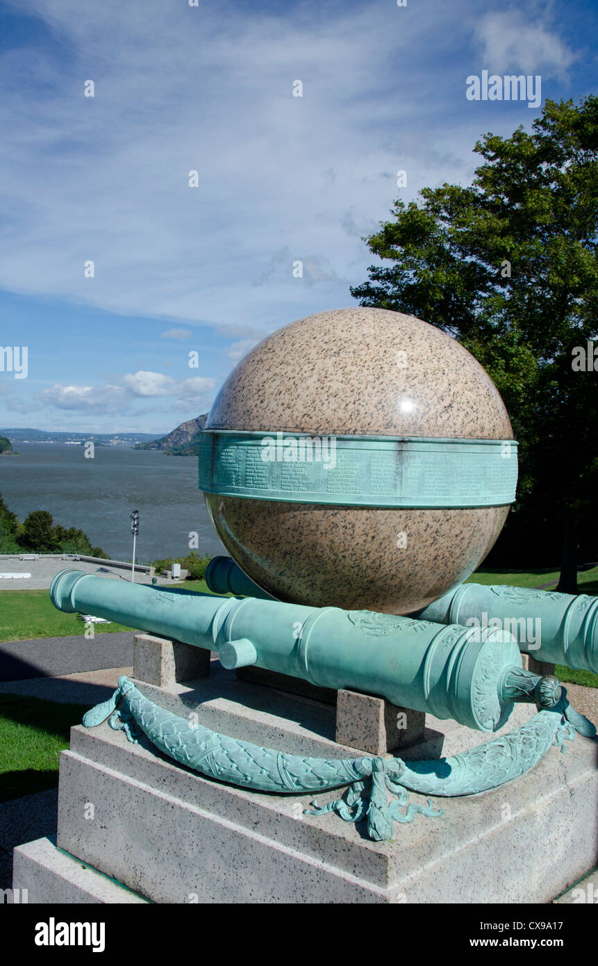 New York, West Point US Military Academy, Trophy Point. Battle Monument ...