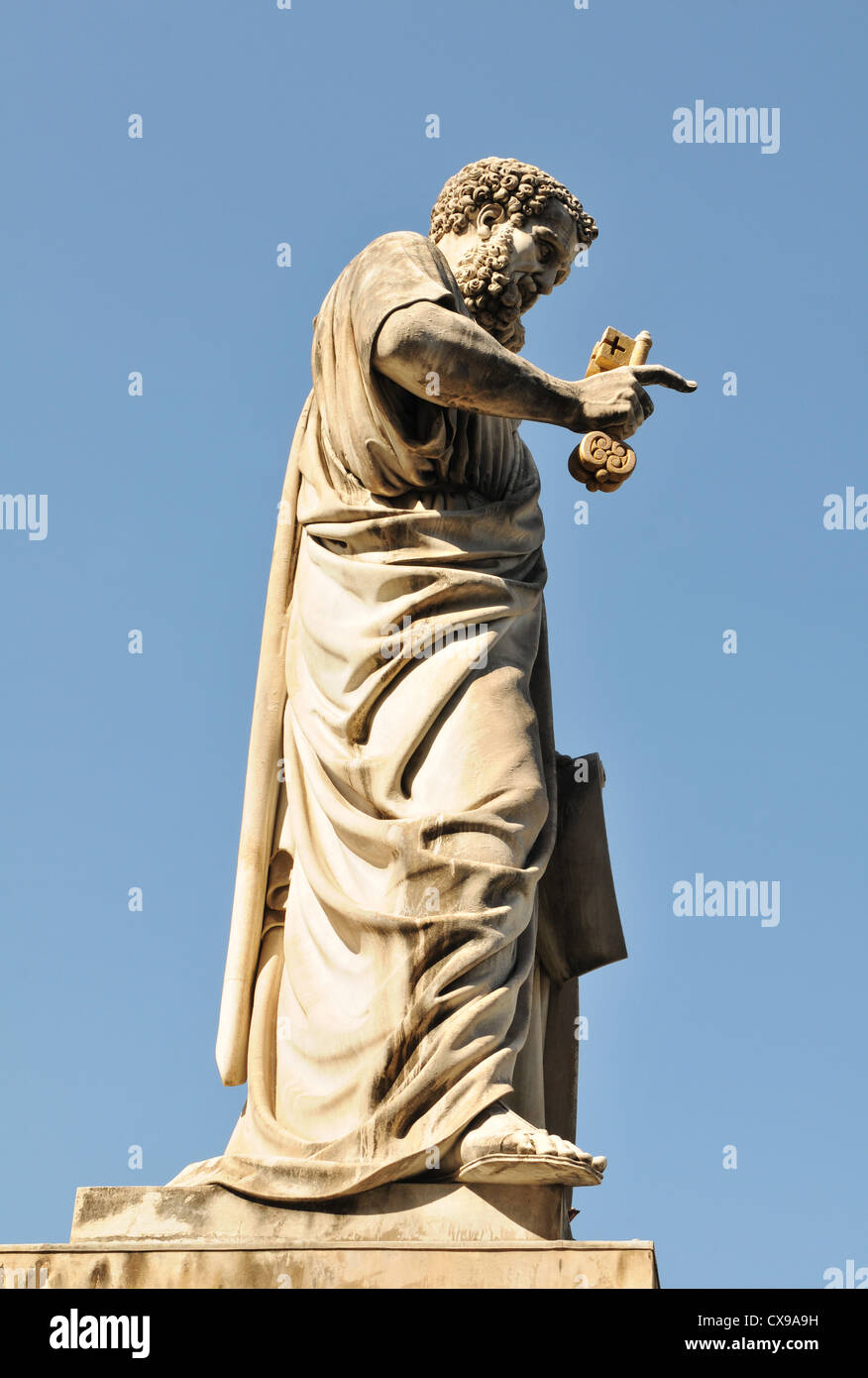 Architectural detail Saint Peter statue in Vatican, Rome - Italy Stock ...