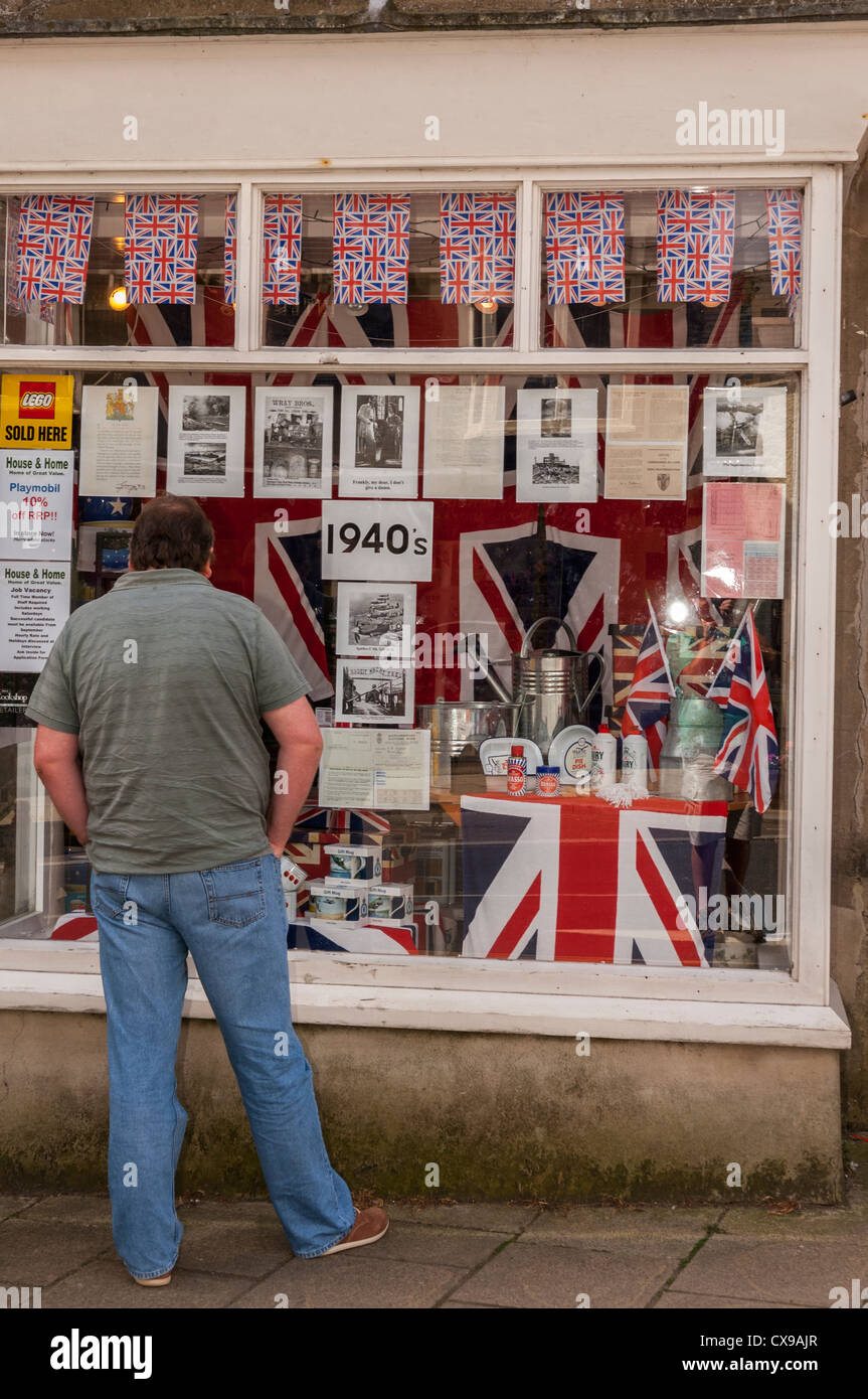 1940s shop window hi-res stock photography and images - Alamy